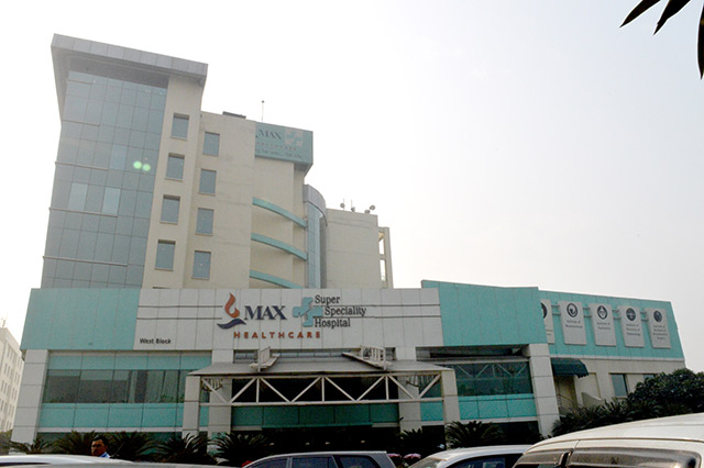 Private hospital chains battle growth concerns