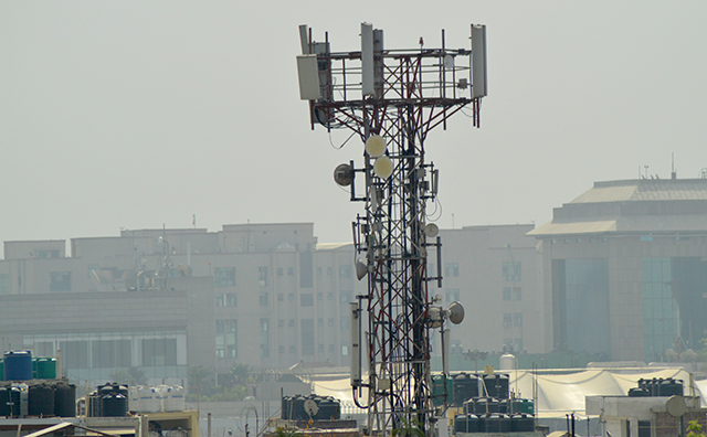India to start largest telecom spectrum auction next month